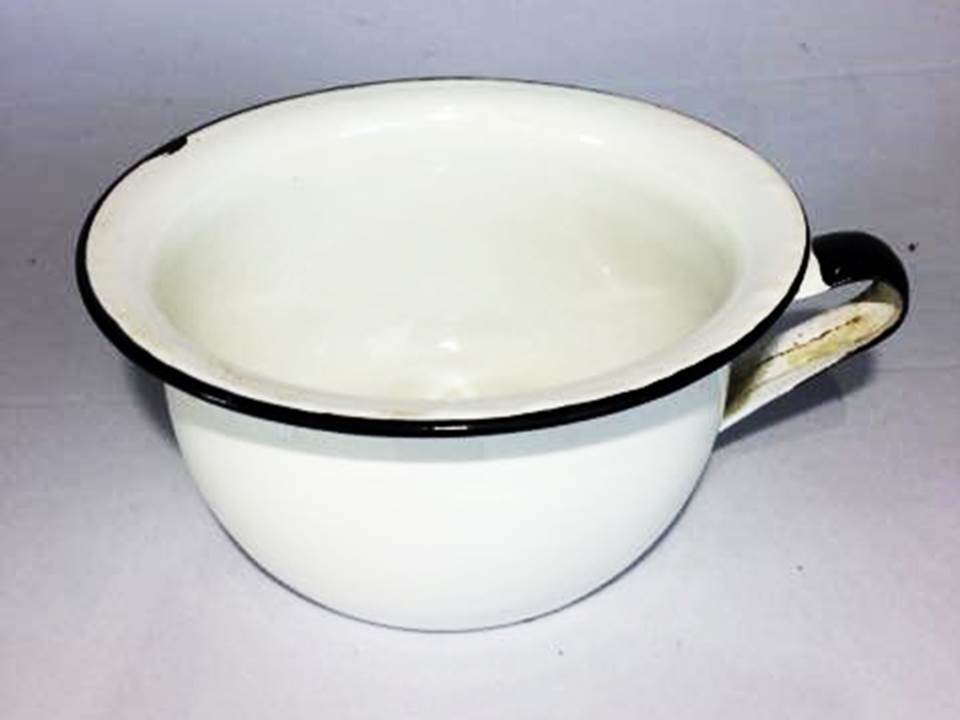 ANTIGO PINICO EM ÁGATA. MEDINDO: 28 X 12 CM