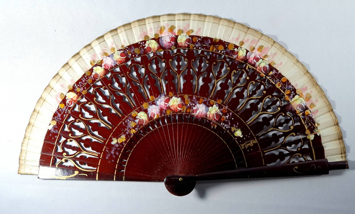 SEVILHA E MADRID/ESPANHA-leque em madeira e acabamento