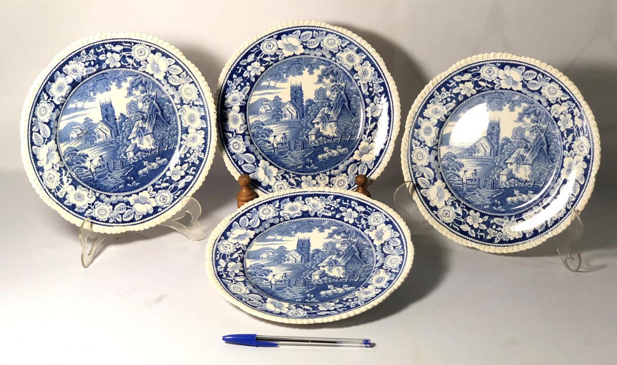 PORCELANA INGLESA PEARL POTTERY HANLEY. Quatro antigos