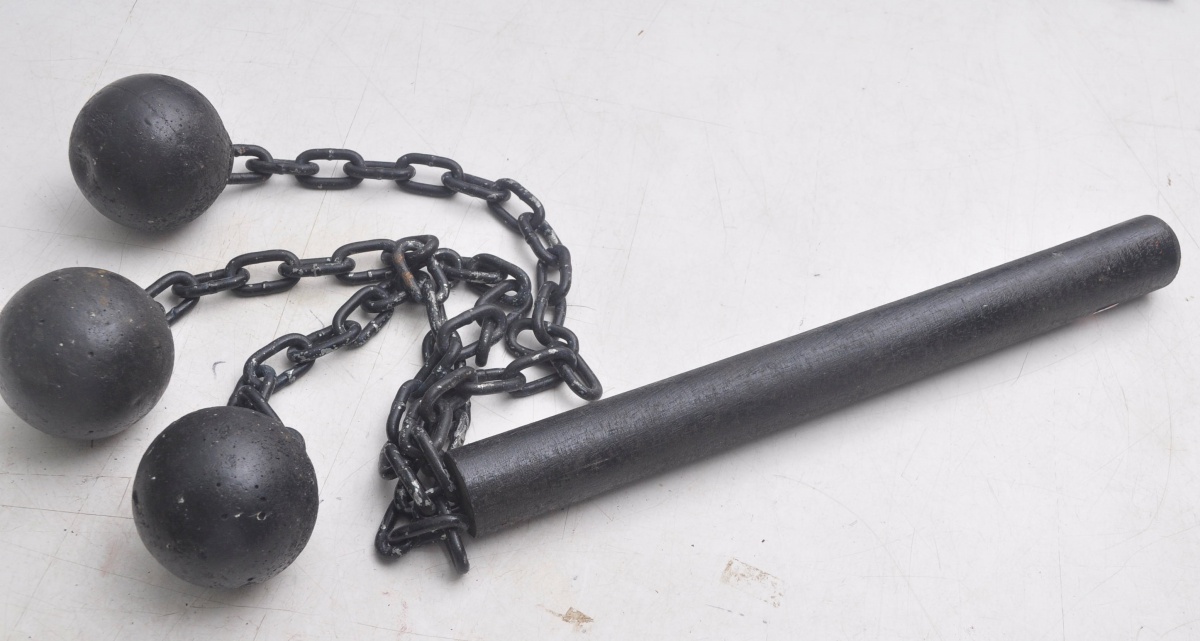 Mangual medieval , medida : 74 cm