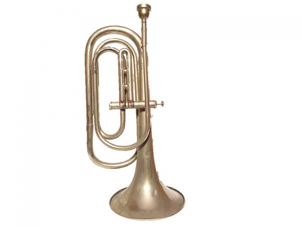 Corneta longa em metal niquelado, marca werill, tocando