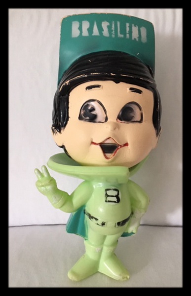 BRINDE. Boneco Brasilino, brinde promocional da Fábrica