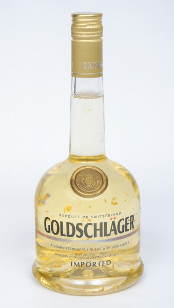 Bebida: LIQUEUR WITH GOLD FLAKES, GOLDSCHLAGER, produ