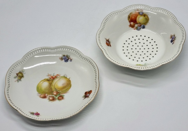 MILTON & BOYLE (1845) - ITALY - Conjunto com 3 xícaras