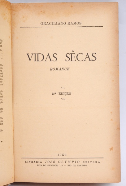 Livro Vidas secas, de Graciliano Ramos, 3ª. edição, com