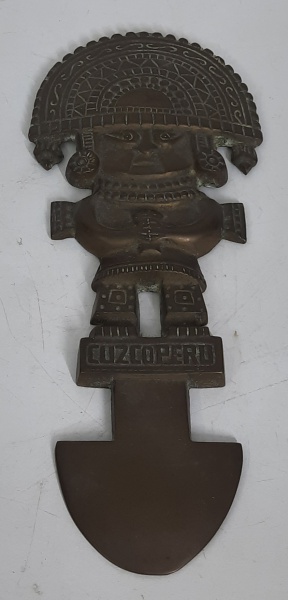 PERU - CUZCO - Adorno rematado com figura Inca em bronz