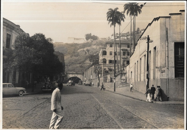 RIO DE JANEIRO. Fotografia de trecho da RUA DA GAMBOA,