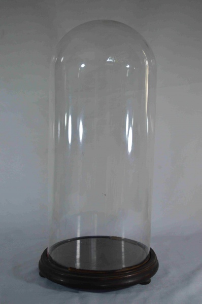 Grande redoma para imagens sacras em vidro translúcido