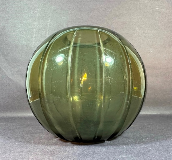 CRISTALLERIE DE NANCY. Vaso em cristal francês na cor f